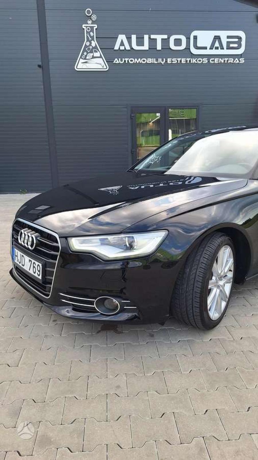 Black Audi A6 2013 in Vilnius, with an engine capacity of 2.97 L and mileage of 326 thousand km for 9400 €, photo 8 on AUTOMOTO.COM.LV