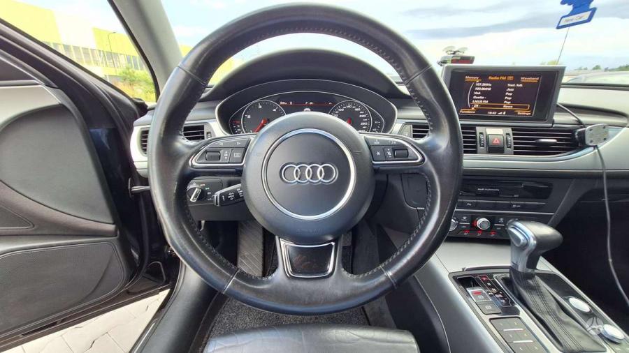 Black Audi A6 2013 in Vilnius, with an engine capacity of 2.97 L and mileage of 326 thousand km for 9400 €, photo 12 on AUTOMOTO.COM.LV