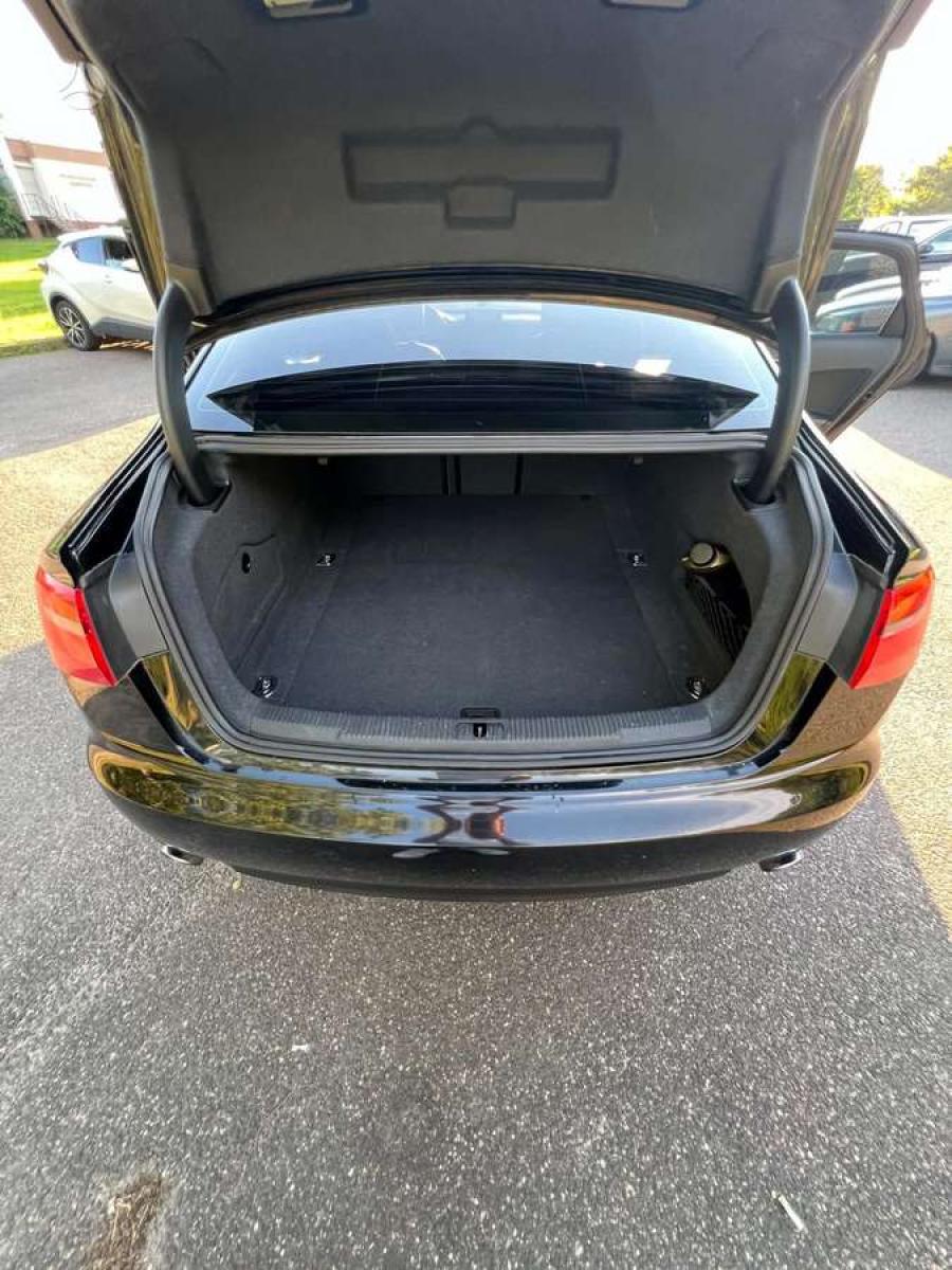 Melns Audi A6 2014 Viļņa, ar dzinēja tilpumu 1.98 L un nobraukumu 196 tūkst. km par 6500 €, foto 4 vietnē AUTOMOTO.COM.LV