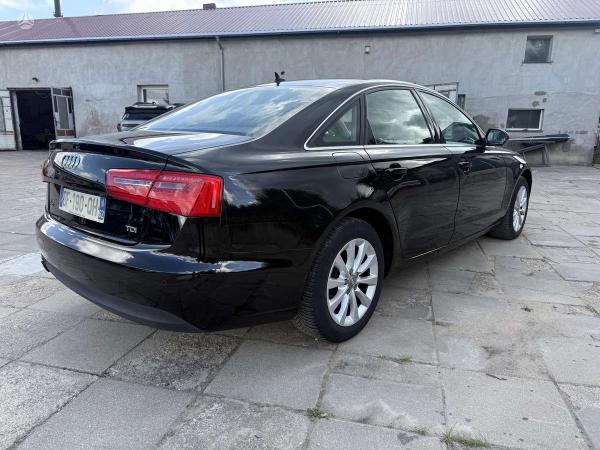 Melns Audi A6 2014 Telšiai, ar dzinēja tilpumu 1.97 L un nobraukumu 268 tūkst. km par 9000 €, foto 4 vietnē AUTOMOTO.COM.LV