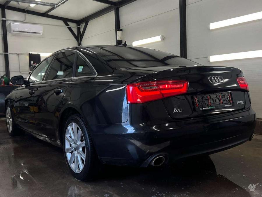 Black Audi A6 2014 in Vilnius, with an engine capacity of 2.97 L and mileage of 315 thousand km for 9317 €, photo 7 on AUTOMOTO.COM.LV