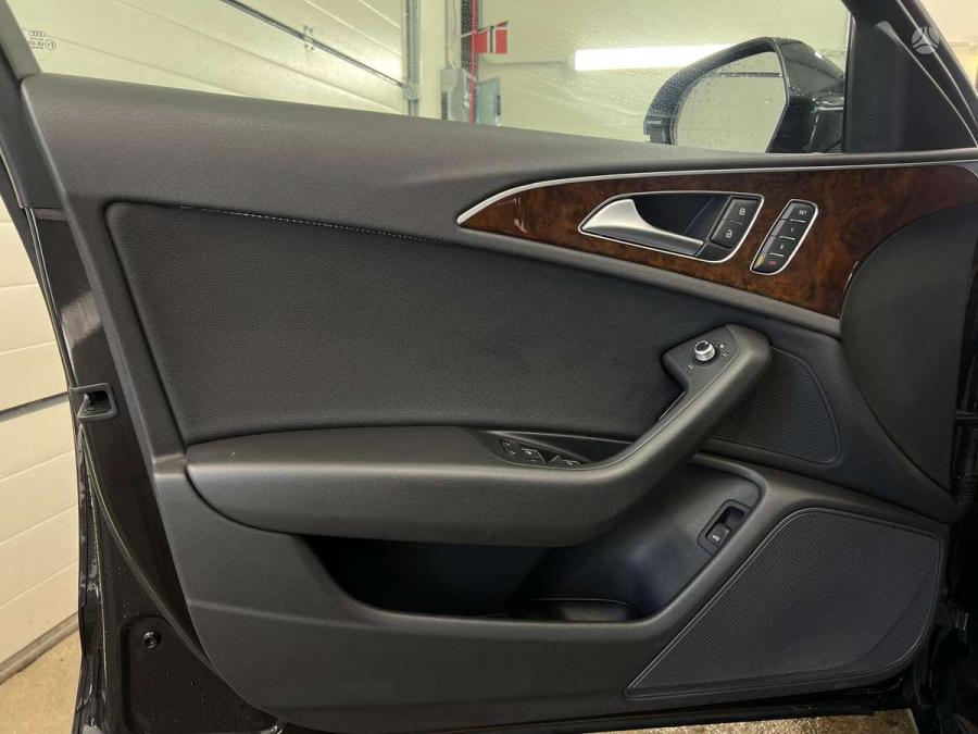 Black Audi A6 2014 in Vilnius, with an engine capacity of 2.97 L and mileage of 315 thousand km for 9317 €, photo 11 on AUTOMOTO.COM.LV