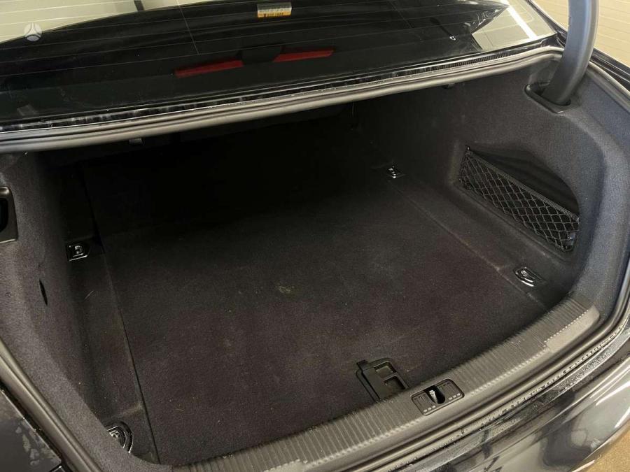 Black Audi A6 2014 in Vilnius, with an engine capacity of 2.97 L and mileage of 315 thousand km for 9317 €, photo 26 on AUTOMOTO.COM.LV
