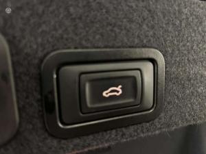 Black Audi A6 2014 in Vilnius, with an engine capacity of 2.97 L and mileage of 315 thousand km for 9317 €, photo 27 on AUTOMOTO.COM.LV