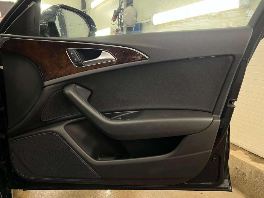 Black Audi A6 2014 in Vilnius, with an engine capacity of 2.97 L and mileage of 315 thousand km for 9317 €, photo 30 on AUTOMOTO.COM.LV