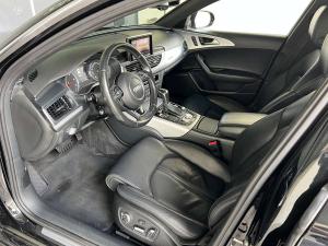 Melns Audi A6 2015 Viļņa, ar dzinēja tilpumu 2.97 L un nobraukumu 280 tūkst. km par 14950 €, foto 33 vietnē AUTOMOTO.COM.LV