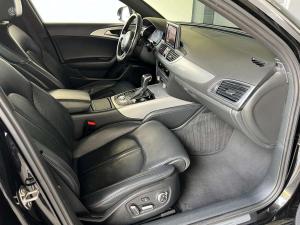 Melns Audi A6 2015 Viļņa, ar dzinēja tilpumu 2.97 L un nobraukumu 280 tūkst. km par 14950 €, foto 40 vietnē AUTOMOTO.COM.LV