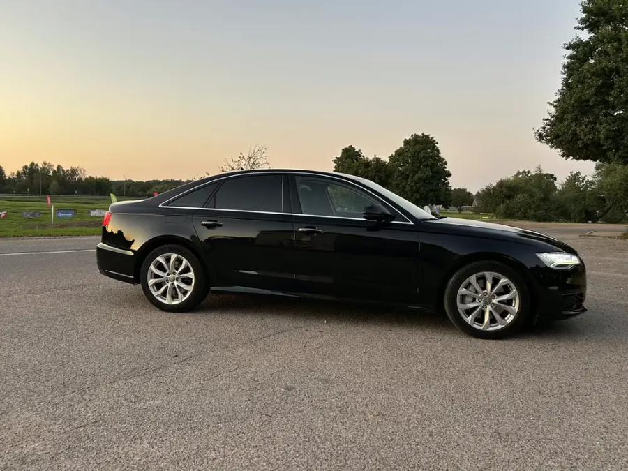 Black Audi A6 2016 in Grobiņa, with an engine capacity of 2.00 L and mileage of 246 thousand km for 16500 €, photo 3 on AUTOMOTO.COM.LV