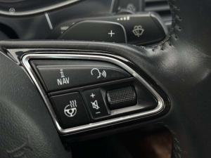 Black Audi A6 2016 in Kaunas, with an engine capacity of 2.00 L and mileage of 189 thousand km for 15799 €, photo 21 on AUTOMOTO.COM.LV