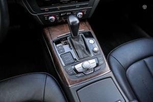 Black Audi A6 2016 in Kaunas, with an engine capacity of 1.97 L and mileage of 275 thousand km for 14450 €, photo 23 on AUTOMOTO.COM.LV