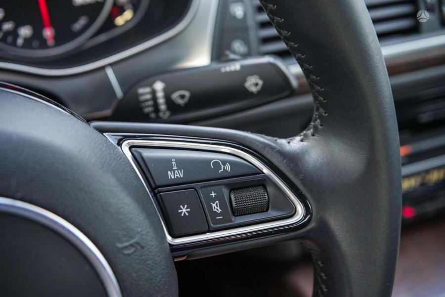Black Audi A6 2016 in Kaunas, with an engine capacity of 1.97 L and mileage of 275 thousand km for 14450 €, photo 30 on AUTOMOTO.COM.LV