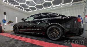 Black Audi A6 2017 in Saldus, with an engine capacity of 1.80 L and mileage of 160 thousand km for 16800 €, photo 5 on AUTOMOTO.COM.LV