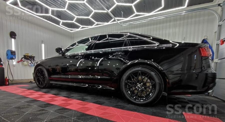 Black Audi A6 2017 in Saldus, with an engine capacity of 1.80 L and mileage of 160 thousand km for 16800 €, photo 5 on AUTOMOTO.COM.LV