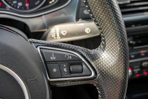 Black Audi A6 2017 in Marijampole, with an engine capacity of 2.97 L and mileage of 338 thousand km for 14450 €, photo 23 on AUTOMOTO.COM.LV