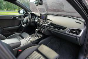 Black Audi A6 2017 in Marijampole, with an engine capacity of 2.97 L and mileage of 338 thousand km for 14450 €, photo 43 on AUTOMOTO.COM.LV