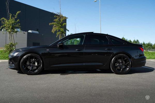 Black Audi A6 2018 in Vilnius, with an engine capacity of 2.97 L and mileage of 217 thousand km for 26000 €, photo 2 on AUTOMOTO.COM.LV