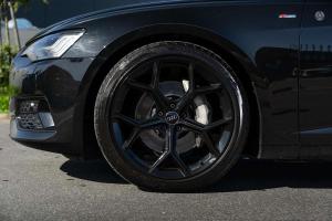 Black Audi A6 2018 in Vilnius, with an engine capacity of 2.97 L and mileage of 217 thousand km for 26000 €, photo 8 on AUTOMOTO.COM.LV