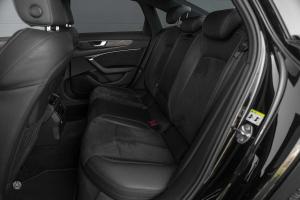 Black Audi A6 2018 in Vilnius, with an engine capacity of 2.97 L and mileage of 217 thousand km for 26000 €, photo 10 on AUTOMOTO.COM.LV