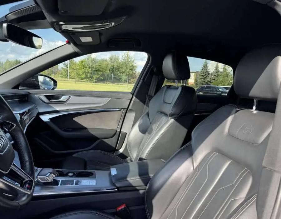 Black Audi A6 2018 in Telschi, with an engine capacity of 3.00 L and mileage of 224 thousand km for 19490 €, photo 16 on AUTOMOTO.COM.LV