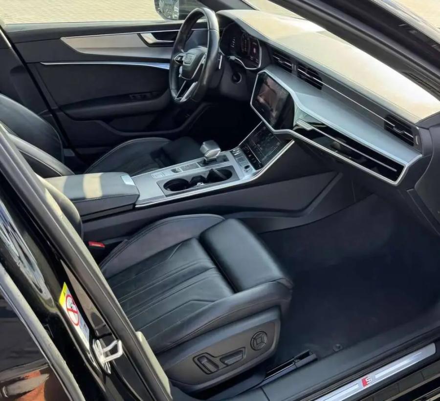 Black Audi A6 2018 in Telschi, with an engine capacity of 3.00 L and mileage of 224 thousand km for 19490 €, photo 18 on AUTOMOTO.COM.LV