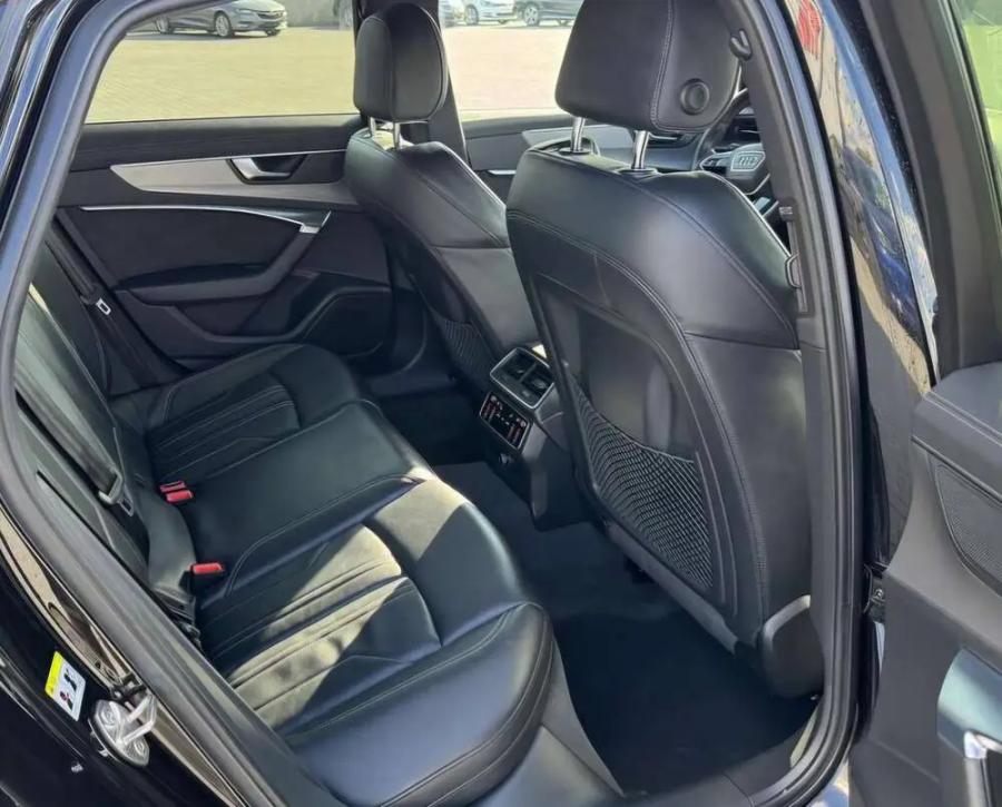 Black Audi A6 2018 in Telschi, with an engine capacity of 3.00 L and mileage of 224 thousand km for 19490 €, photo 22 on AUTOMOTO.COM.LV
