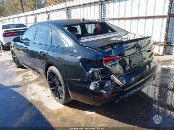 Black Audi A6 2019 in Klaipeda, with an engine capacity of 1.98 L and mileage of 128 thousand km for 11400 €, photo 3 on AUTOMOTO.COM.LV