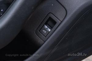 Black Audi A6 2019 in Riga, with an engine capacity of 3.00 L and mileage of 177 thousand km for 24950 €, photo 22 on AUTOMOTO.COM.LV