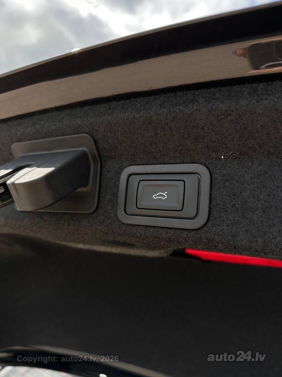 Black Audi A6 2019 in Valga, with an engine capacity of 3.00 L and mileage of 90 thousand km for 28000 €, photo 17 on AUTOMOTO.COM.LV