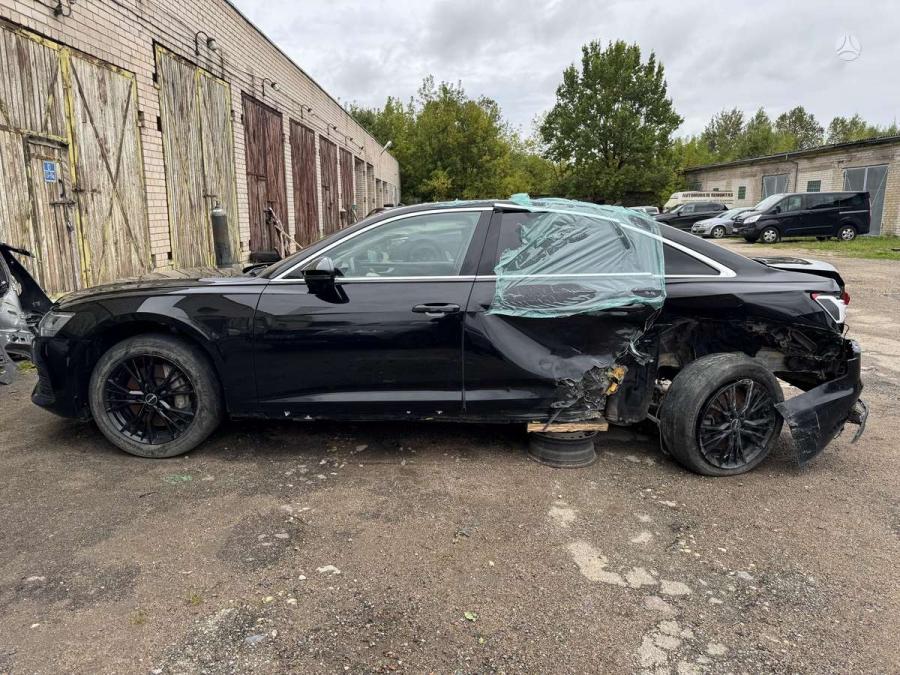 Melns Audi A6 2019 Panevēža, ar dzinēja tilpumu 2.97 L un nobraukumu 124 tūkst. km par 12650 €, foto 8 vietnē AUTOMOTO.COM.LV