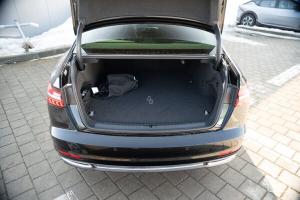 Melns Audi A6 2020 Viļņa, ar dzinēja tilpumu 2.00 L un nobraukumu 115 tūkst. km par 27900 €, foto 24 vietnē AUTOMOTO.COM.LV
