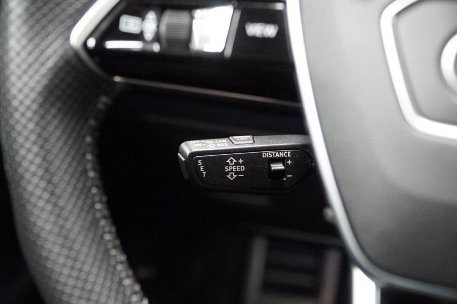 Melns Audi A6 2020 Tallina, ar dzinēja tilpumu 2.00 L un nobraukumu 121 tūkst. km par 30900 €, foto 24 vietnē AUTOMOTO.COM.LV