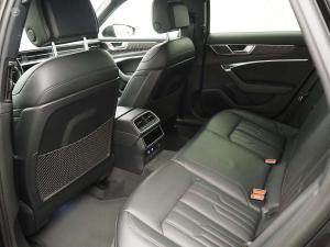 Black Audi A6 2020 in Vilnius, with an engine capacity of 1.98 L and mileage of 163 thousand km for 28850 €, photo 13 on AUTOMOTO.COM.LV