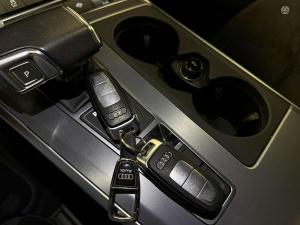 Black Audi A6 2020 in Klaipeda, with an engine capacity of 1.98 L and mileage of 74 thousand km for 36900 €, photo 12 on AUTOMOTO.COM.LV