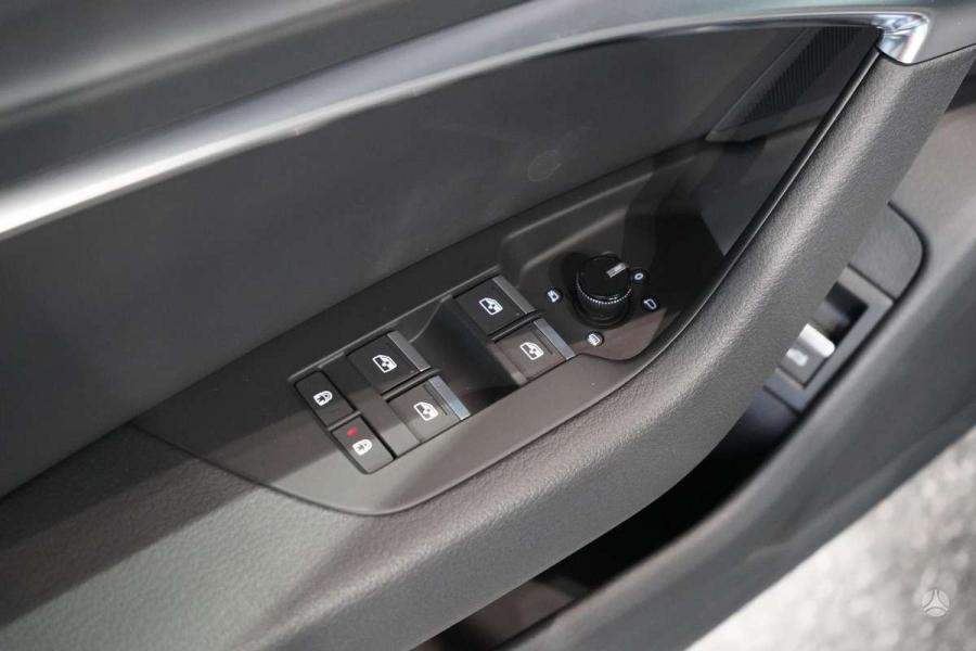 Melns Audi A6 2021 Viļņa, ar dzinēja tilpumu 1.97 L un nobraukumu 99 tūkst. km par 25900 €, foto 23 vietnē AUTOMOTO.COM.LV