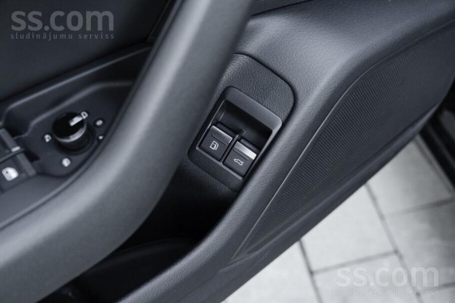 Melns Audi A6 2021 Rīga, ar dzinēja tilpumu 2.00 L un nobraukumu 121 tūkst. km par 31650 €, foto 10 vietnē AUTOMOTO.COM.LV