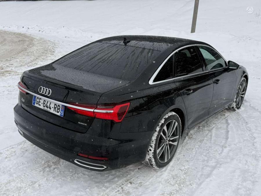Black Audi A6 2022 in Vilnius, with an engine capacity of 2.00 L and mileage of 291 thousand km for 19250 €, photo 7 on AUTOMOTO.COM.LV