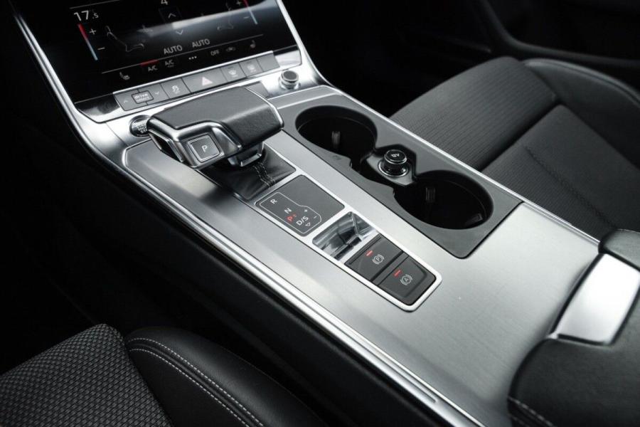 Black Audi A6 2022 in Marupe, with an engine capacity of 2.00 L and mileage of 88 thousand km for 29600 €, photo 34 on AUTOMOTO.COM.LV