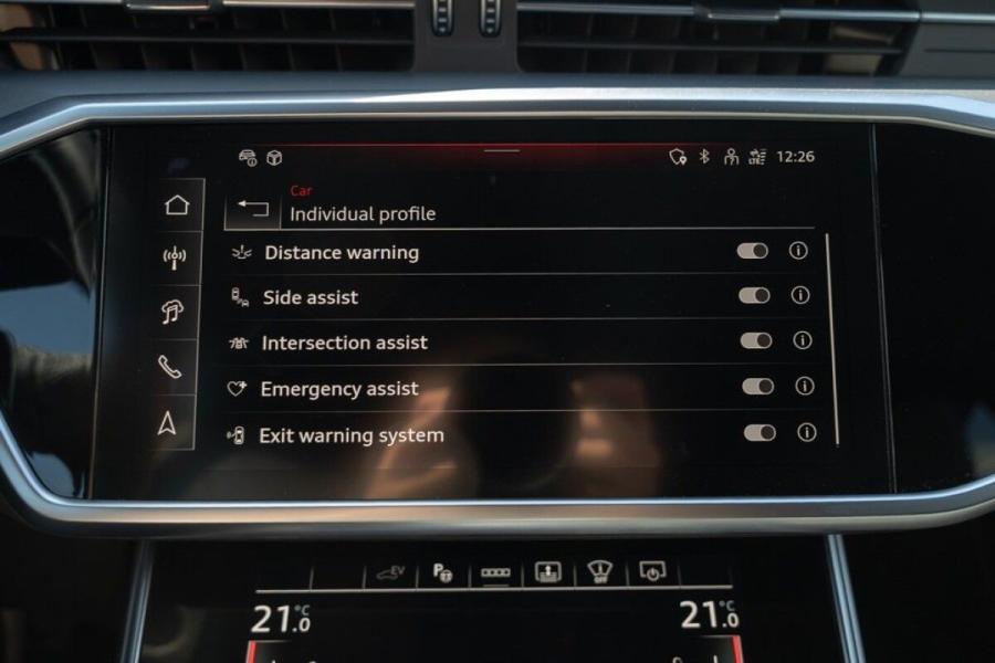 Black Audi A6 2025 in Vilnius, with an engine capacity of 2.00 L and mileage of 42 thousand km for 46200 €, photo 18 on AUTOMOTO.COM.LV