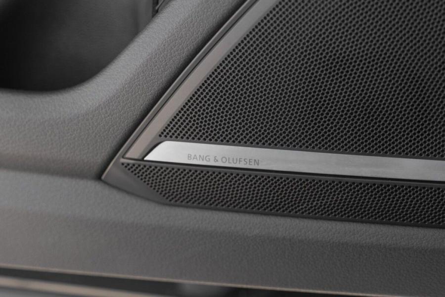 Black Audi A6 2025 in Vilnius, with an engine capacity of 2.00 L and mileage of 42 thousand km for 46200 €, photo 24 on AUTOMOTO.COM.LV