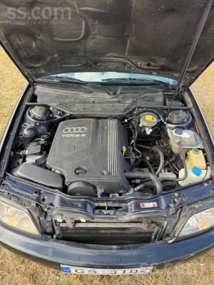 Black Audi A6 1994 in Bauska, with an engine capacity of 2.50 L and mileage of 389 thousand km for 1699 €, photo 13 on AUTOMOTO.COM.LV