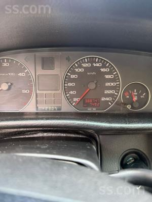 Black Audi A6 1994 in Bauska, with an engine capacity of 2.50 L and mileage of 389 thousand km for 1699 €, photo 16 on AUTOMOTO.COM.LV