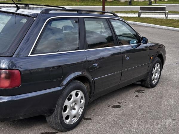 Melns Audi A6 1994 Rēzekne, ar dzinēja tilpumu 2.50 L un nobraukumu 297 tūkst. km par 3700 €, foto 5 vietnē AUTOMOTO.COM.LV