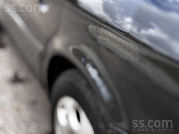 Melns Audi A6 1994 Rēzekne, ar dzinēja tilpumu 2.50 L un nobraukumu 297 tūkst. km par 3700 €, foto 9 vietnē AUTOMOTO.COM.LV