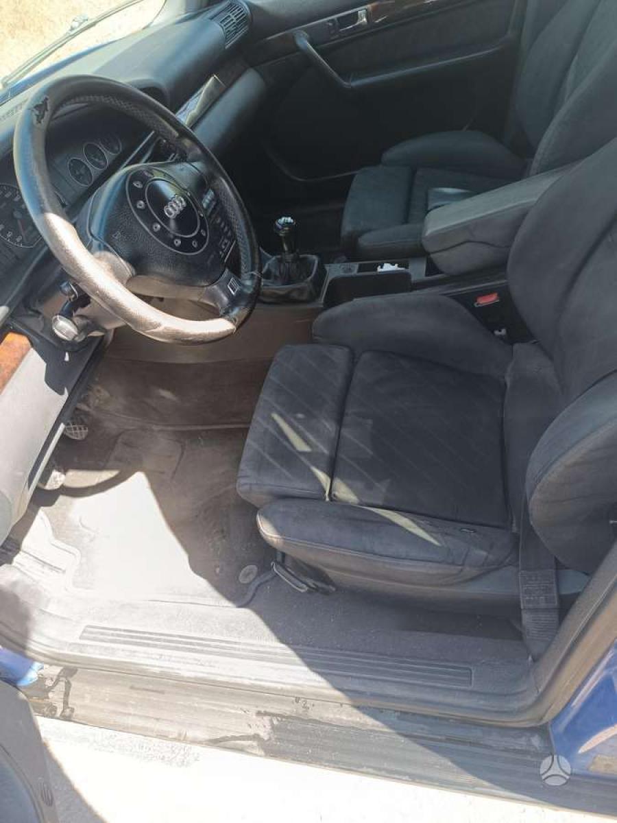 Melns Audi A6 1995 Šakiai, ar dzinēja tilpumu 2.50 L un nobraukumu 453 tūkst. km par 950 €, foto 10 vietnē AUTOMOTO.COM.LV
