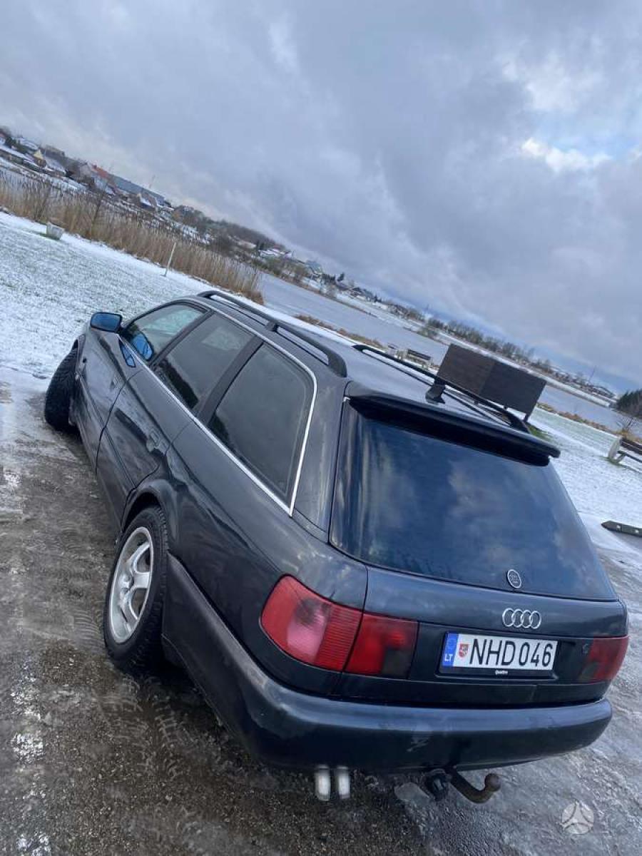 Black Audi A6 1996 in Vilnius, with an engine capacity of 2.50 L and mileage of 406 thousand km for 2000 €, photo 2 on AUTOMOTO.COM.LV