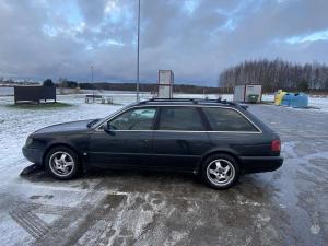 Black Audi A6 1996 in Vilnius, with an engine capacity of 2.50 L and mileage of 406 thousand km for 2000 €, photo 6 on AUTOMOTO.COM.LV