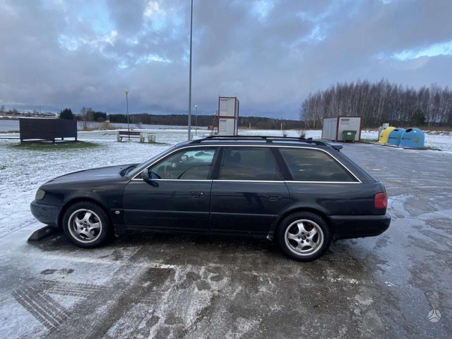 Black Audi A6 1996 in Vilnius, with an engine capacity of 2.50 L and mileage of 406 thousand km for 2000 €, photo 6 on AUTOMOTO.COM.LV