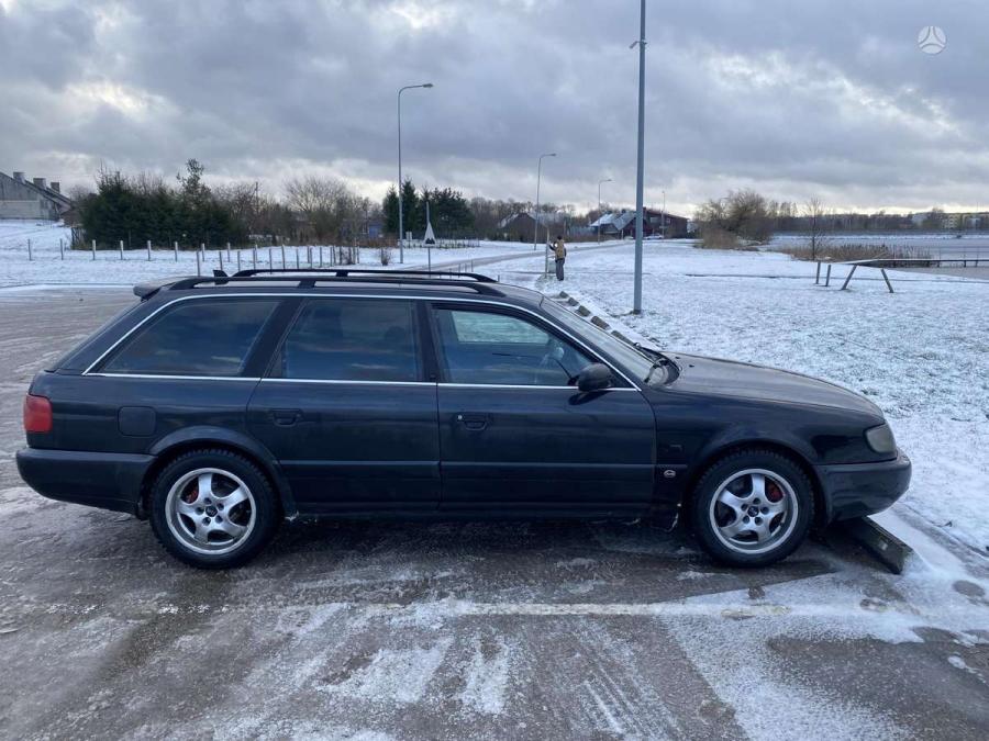 Black Audi A6 1996 in Vilnius, with an engine capacity of 2.50 L and mileage of 406 thousand km for 2000 €, photo 7 on AUTOMOTO.COM.LV