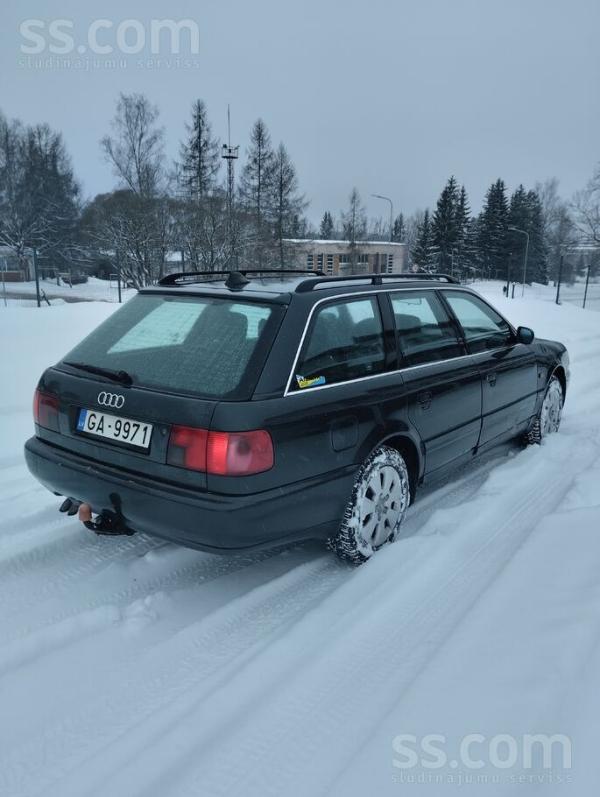 Melns Audi A6 1996 Alūksne, ar dzinēja tilpumu 2.50 L un nobraukumu 484 tūkst. km par 1150 €, foto 4 vietnē AUTOMOTO.COM.LV