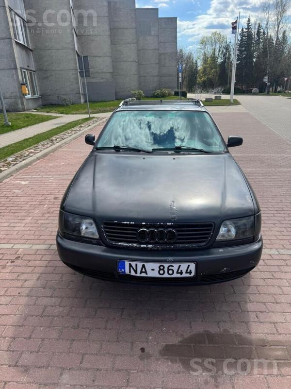 Черный Ауди А6 1996 в Прейли, объемом двигателя 2.50 л и пробегом 590 тыс. км за 2100 €, фото 1 на AUTOMOTO.COM.LV